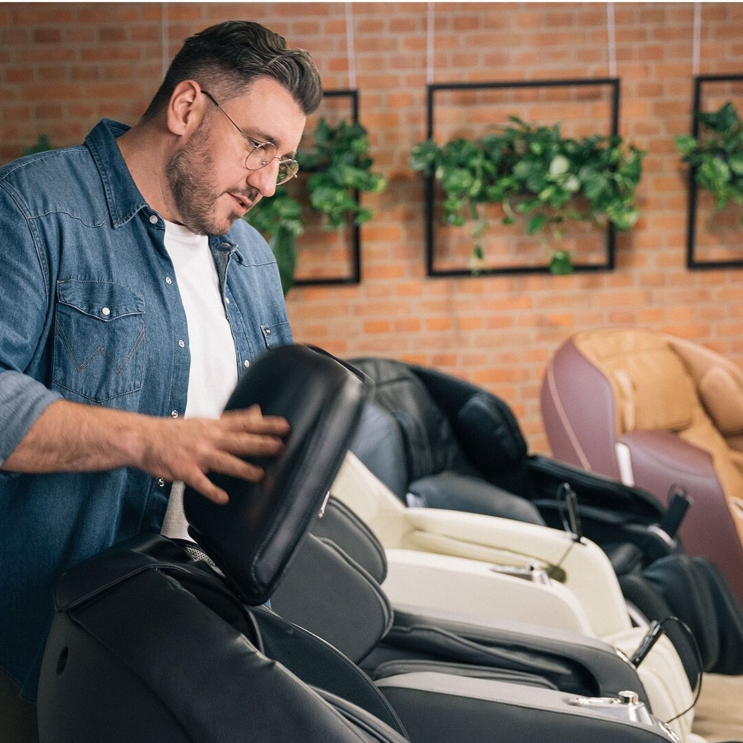 Kas yra masažinis krėslas ir kaip jis masažuoja | Grožio ir sveikatos ...